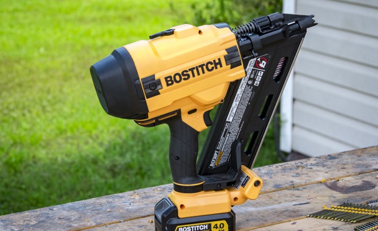 Framing Nail Guns: Types and Factors to Consider - WholeStory